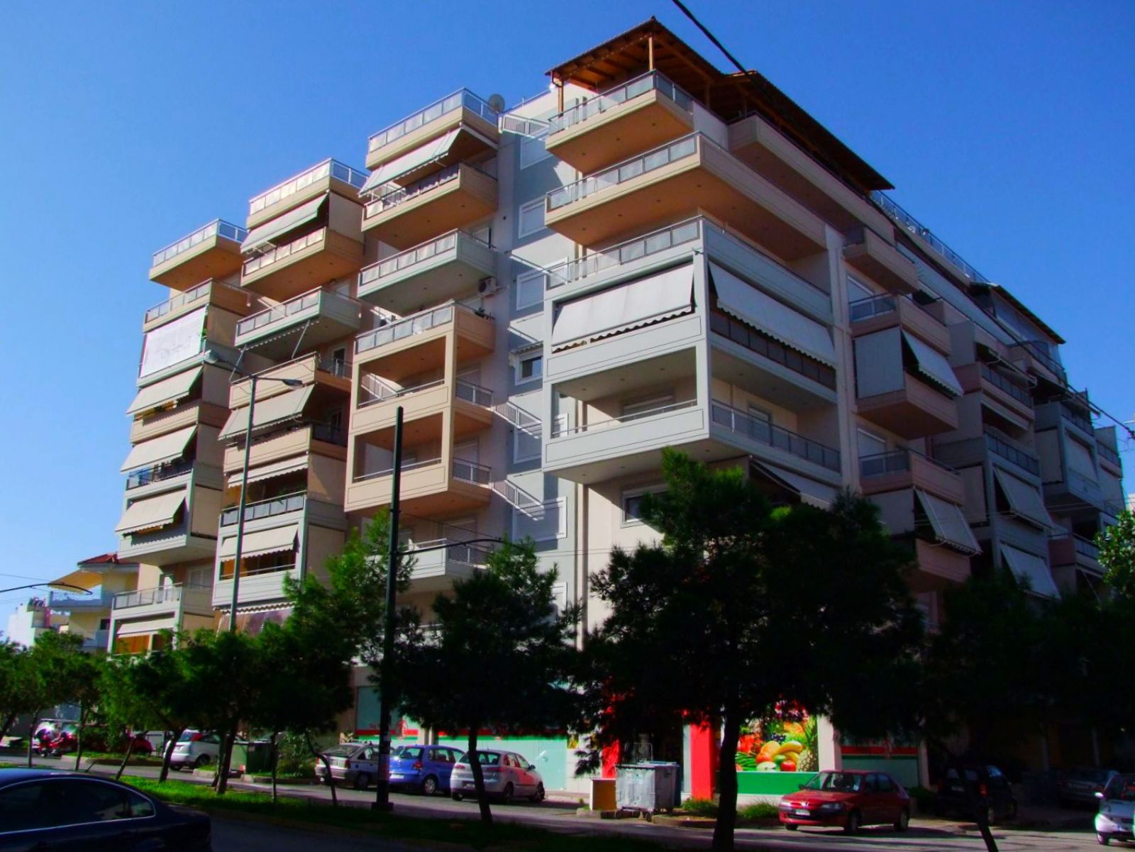 ΣΥΓΚΡΟΤΗΜΑ ΤΡΙΩΝ ΕΞΑΏΡΟΦΩΝ ΚΤΙΡΙΩΝ ΜΕ ΔΥΟ ΥΠΟΓΕΙΑ - Αρχιτεκτονική ...